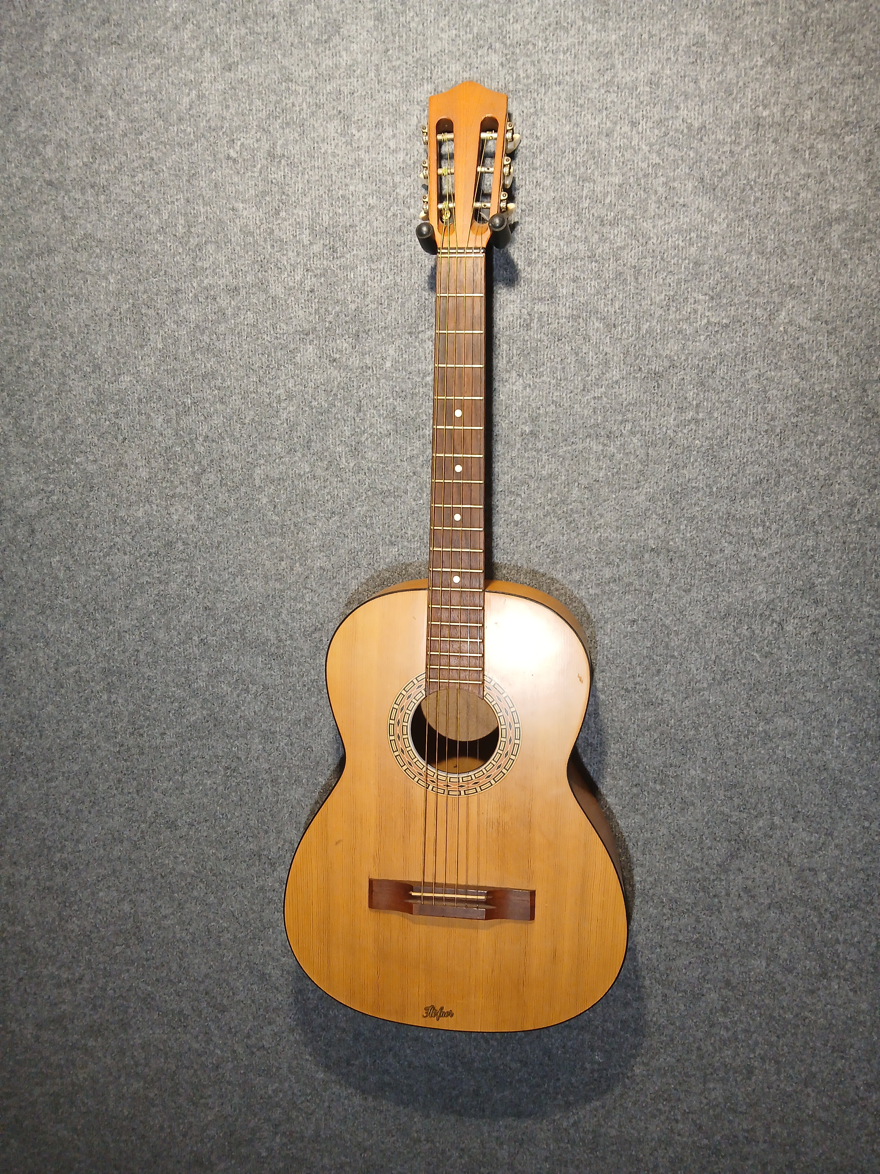 Hofner Acoustic – All Instruments Ltd